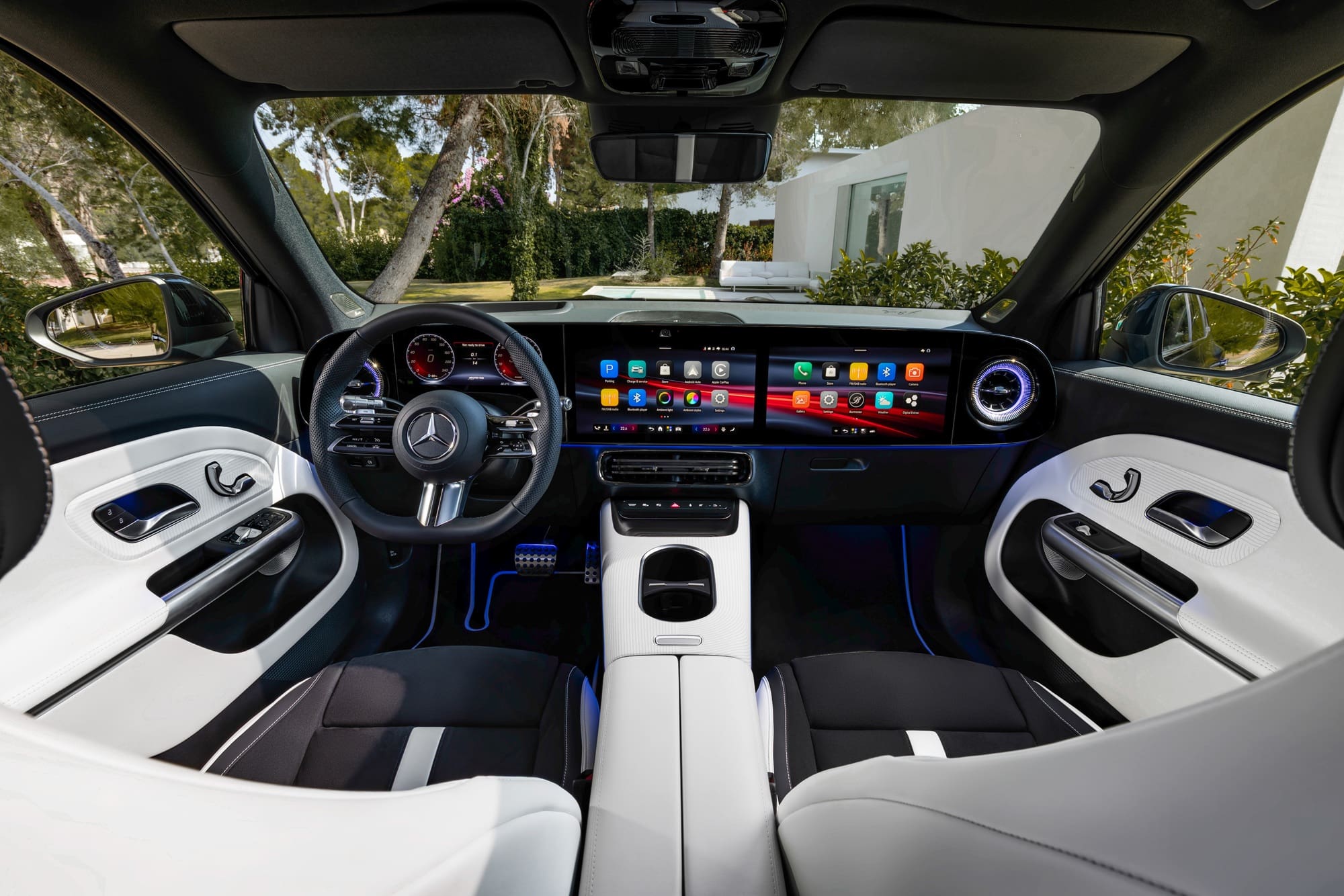 Nowy Mercedes GLB 2026 jako 250+ z technologią EQ oraz 350 4MATIC
